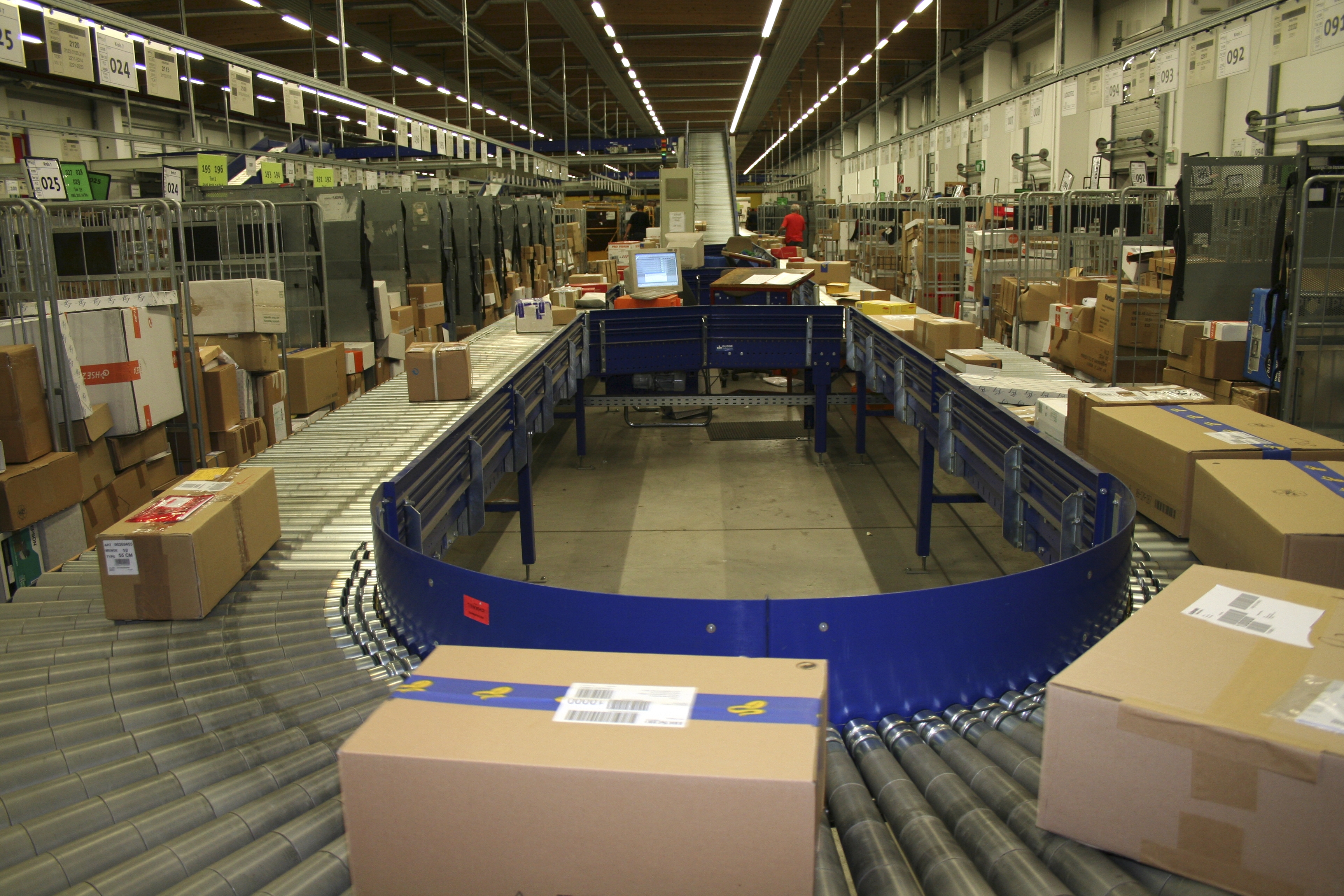 Neue Logistik-Lösungen für die „Letzte Meile“ bei der Österreichischen ...