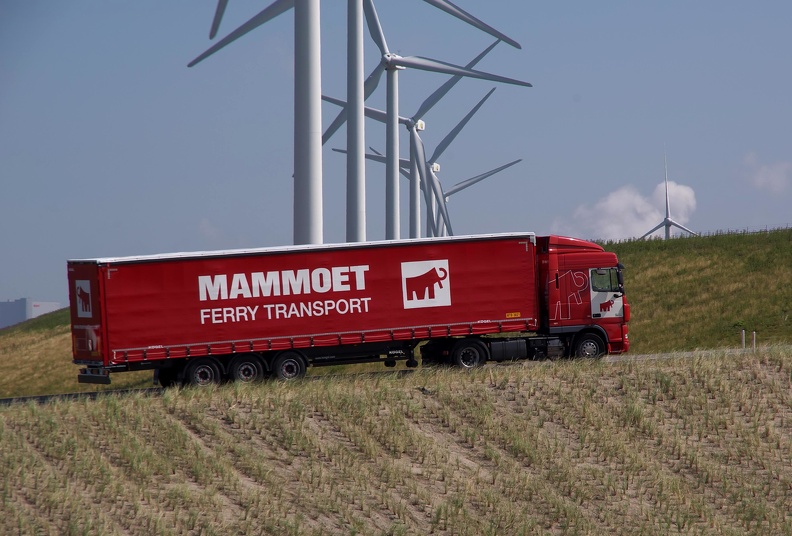 Mammoet Ferry Transport: Übernahme durch Neele-Vat - Österreichische Verkehrszeitung