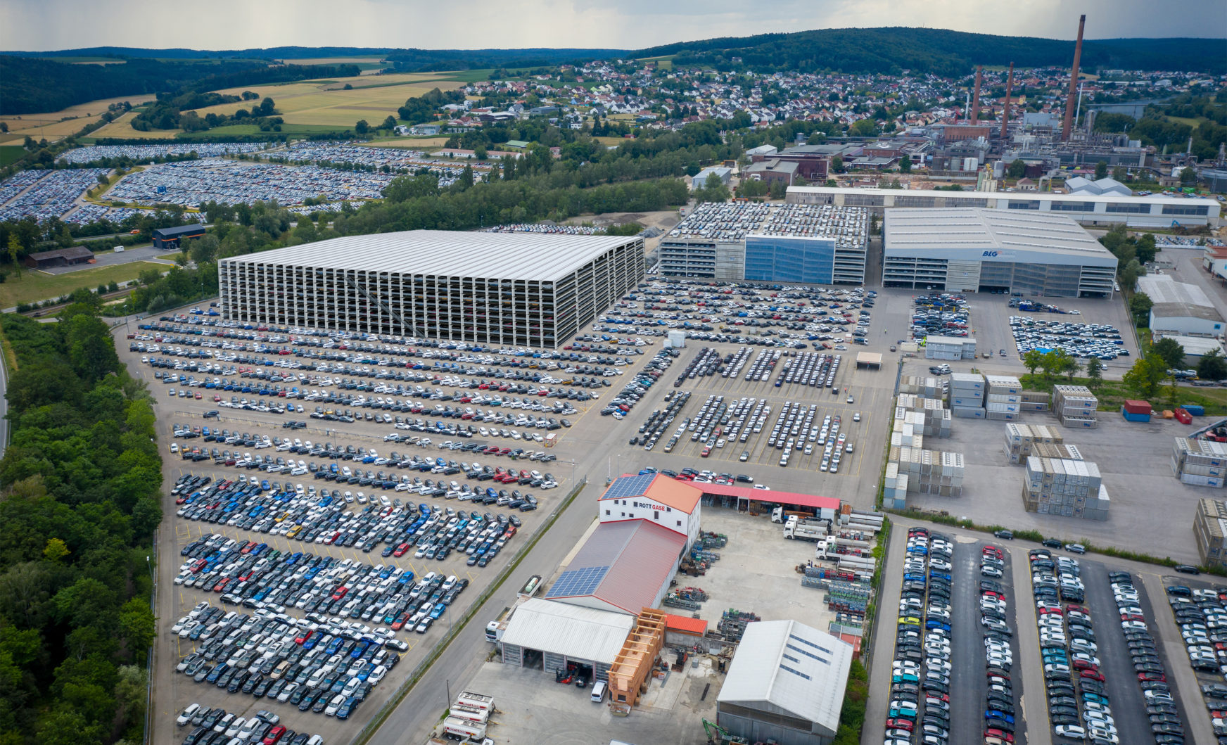 BLG Logistics baut drittes Autoregal für Kia Motors Deutschland ...