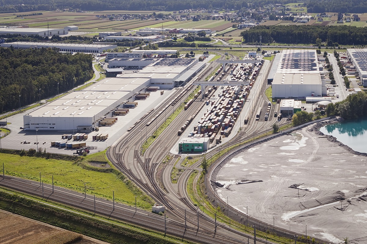 100 Mio. Euro Schub für das Cargo Center Graz - Österreichische ...