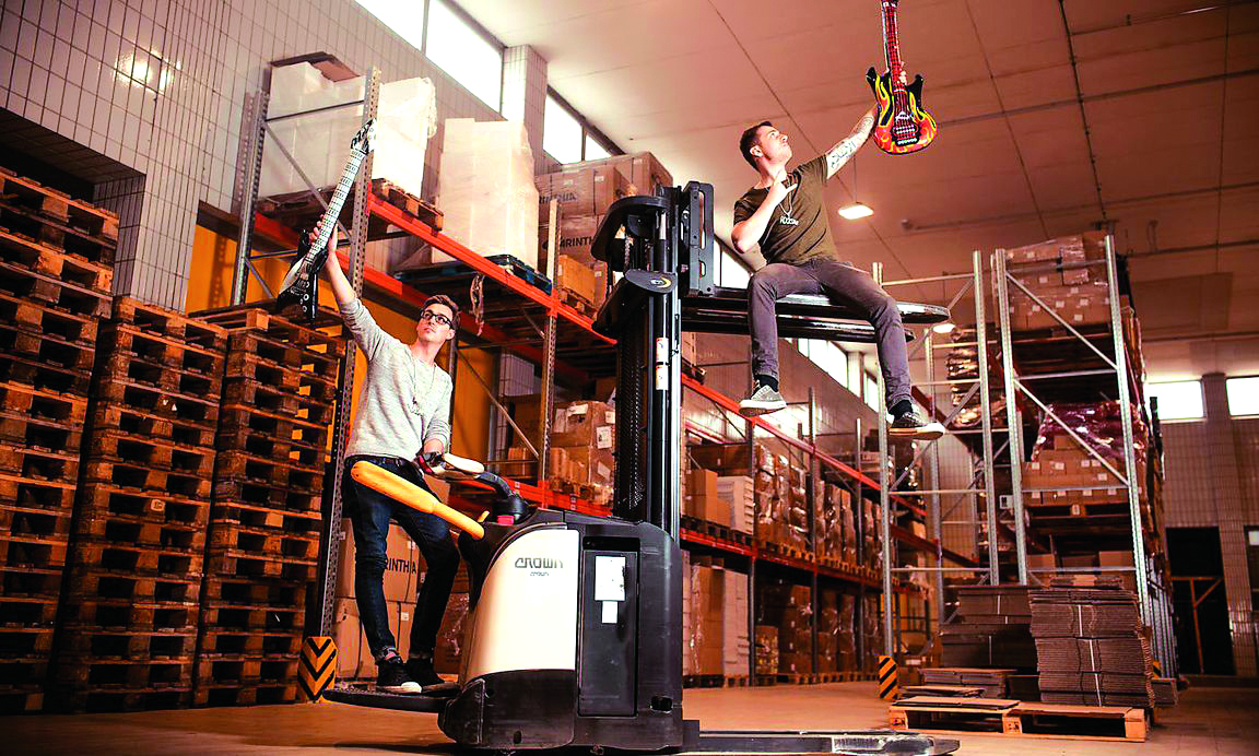 Logsta GmbH: Logistik mit Demokratieverständnis - Österreichische ...