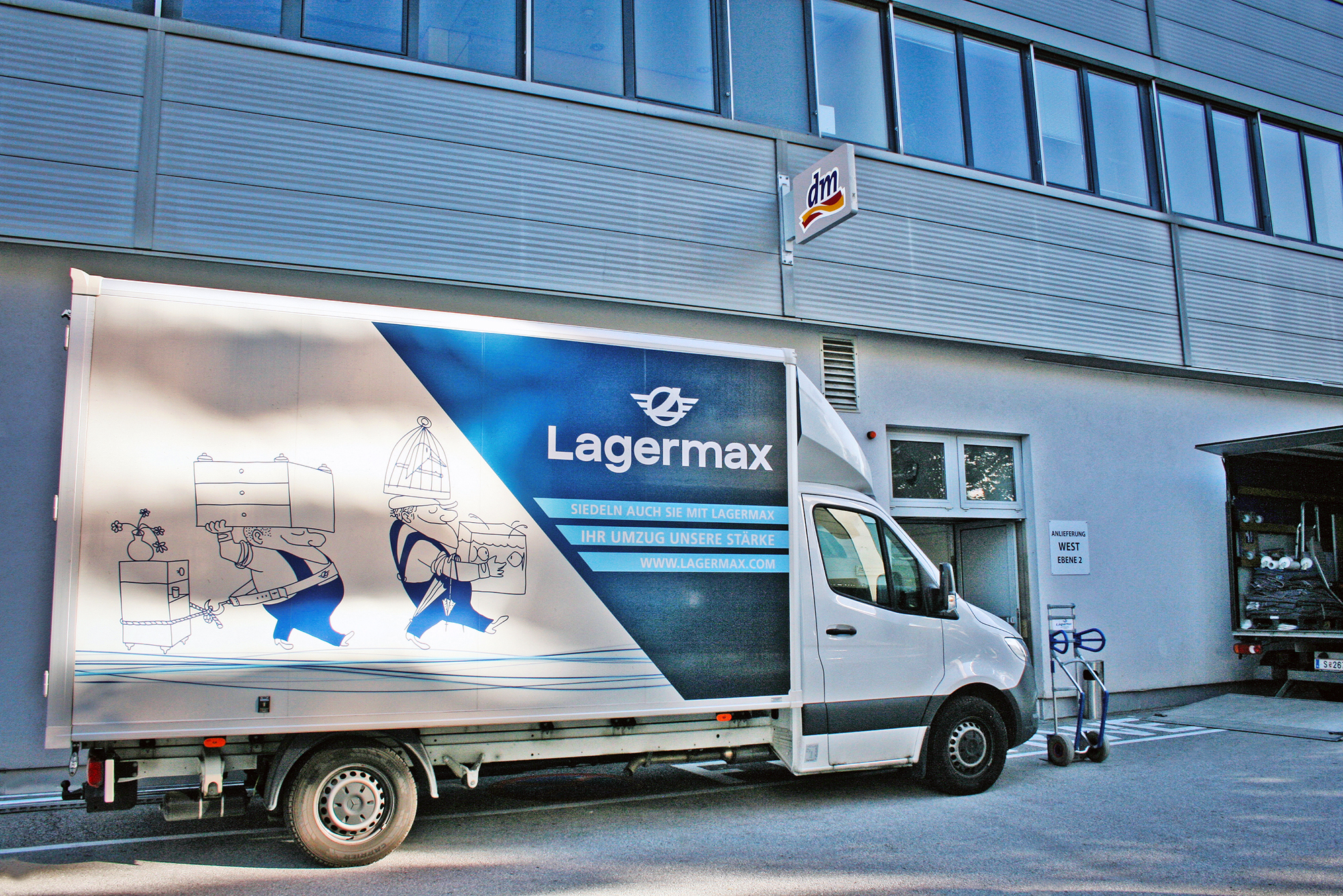 Firmenzentrale von dm ist mit Lagermax übersiedelt - Österreichische ...