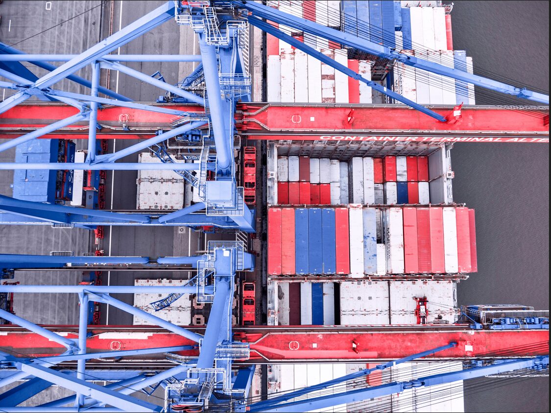 HHLA-Konzern verliert Ladung im Segment Container - Österreichische ...