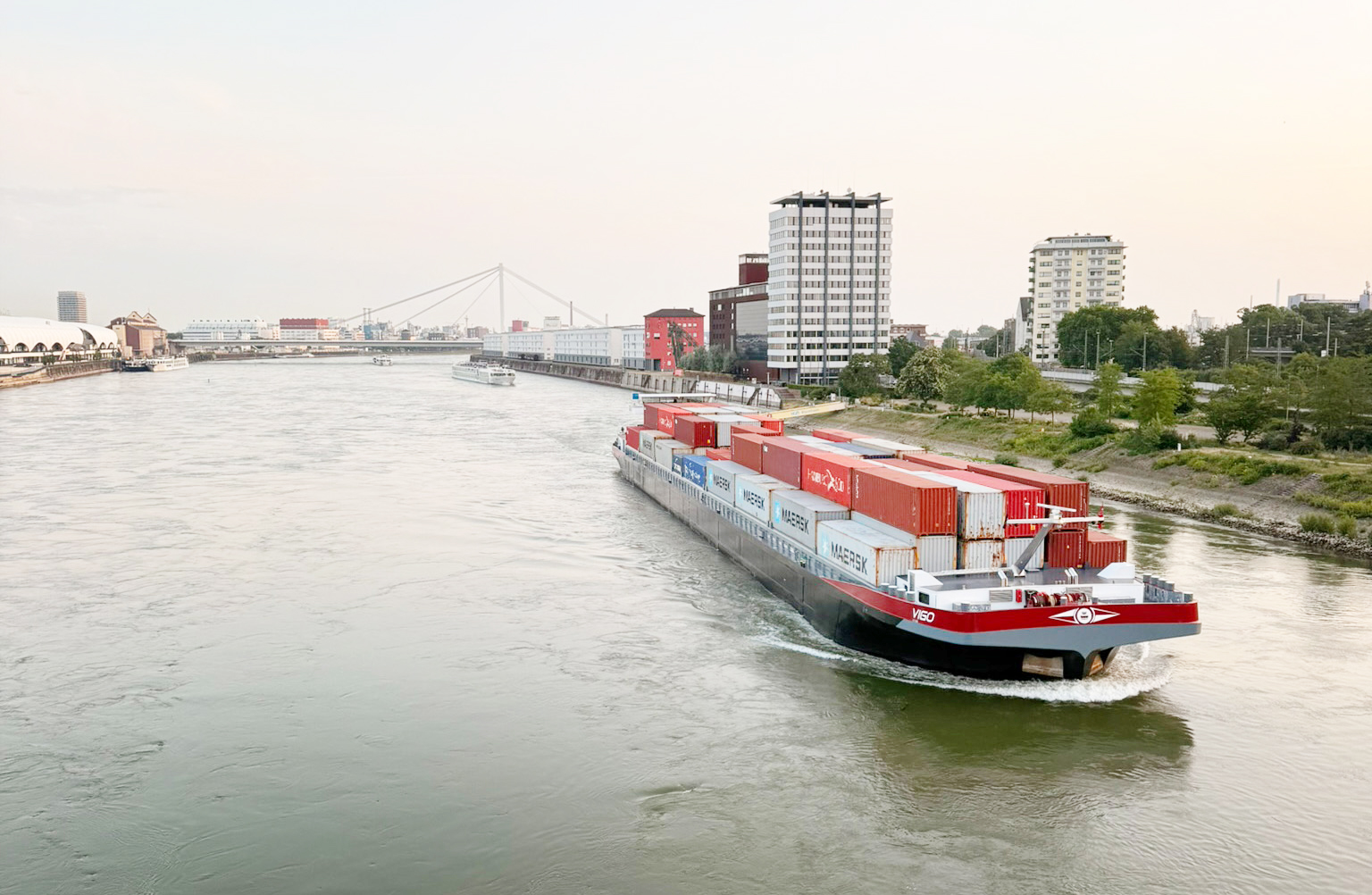 Ludwigshafen - Moerdijk: Neue Contargo-Binnenschiffslinie ...